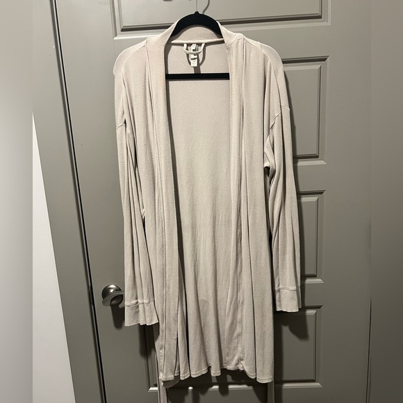 SKIMS | Intimates & Sleepwear | Soft Lounge Robe Talc Green Skims ...